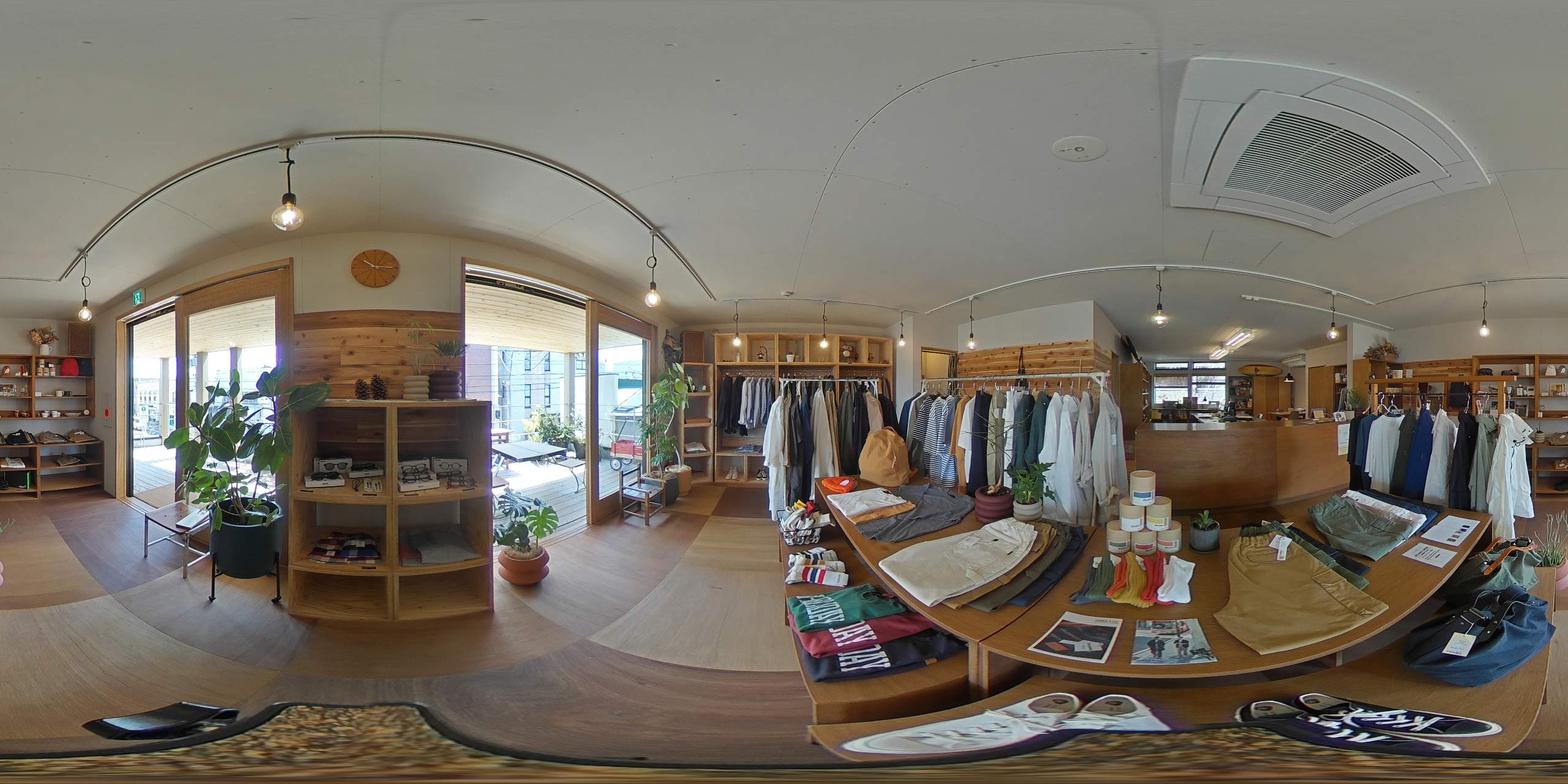 JAMES & CO. - ジェームス アンド コー - 神奈川県・鎌倉市由比ガ浜 - 株式会社パイロッツ - Pilot's